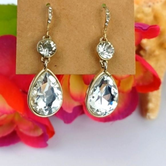 Stunning Crystal Like Earrings | Jewelry | Wedding Day Gorgeous ...